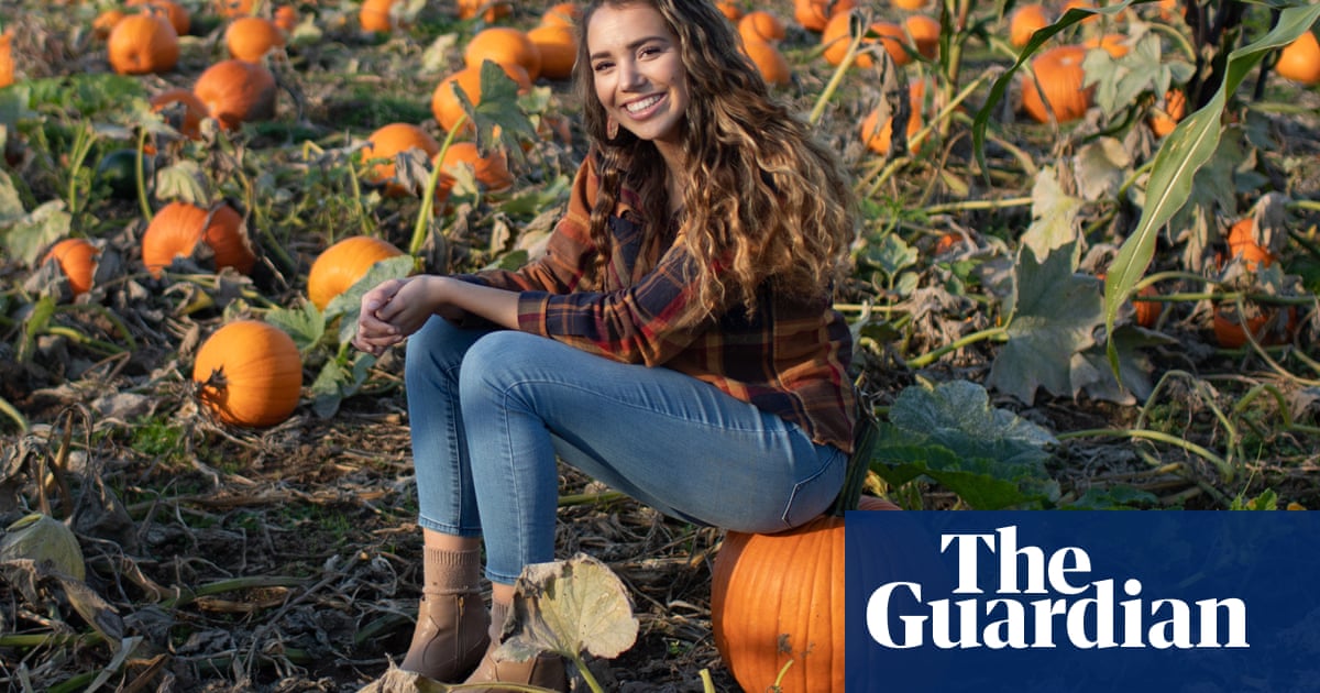 Experience: I Got My Head Stuck In A Pumpkin ~ Hartage Report Magazine